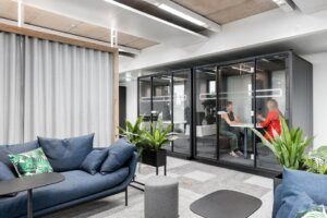 Cabine acoustique pour créer des espaces de réunion design
