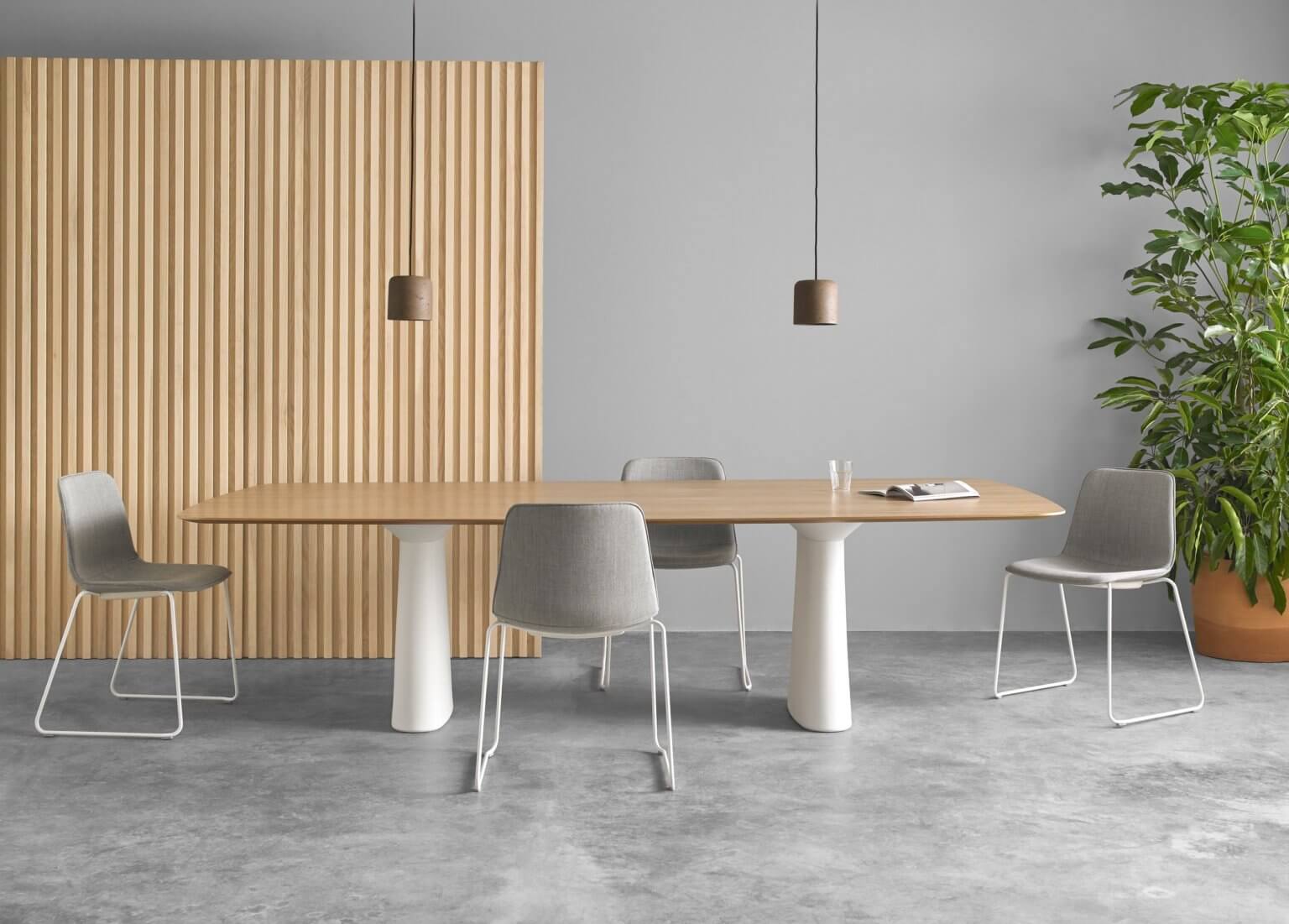 Table de réunion ronde design, grand format de 8 à 10 personnes.